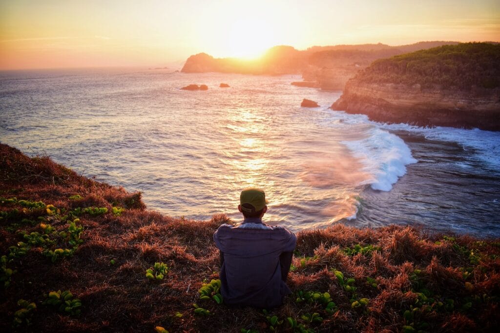 10 Best Reasons to Visit Eternity Beach Oahu - My Hawaiian Adventure